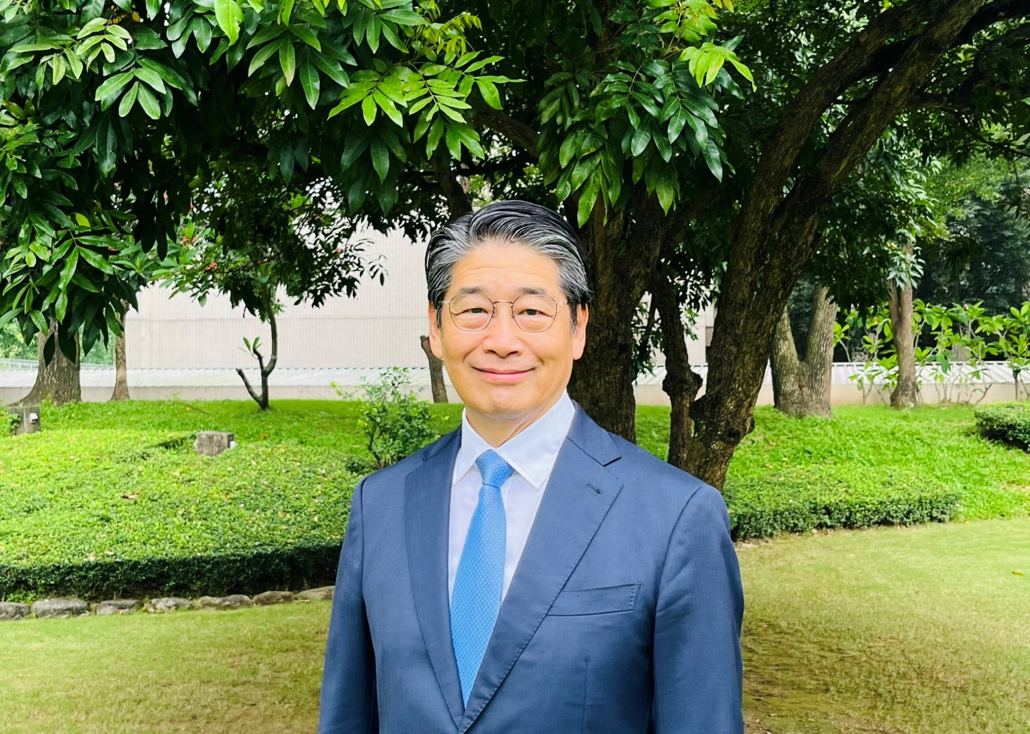 駐ベトナム日本国特命全権大使の挨拶|調達＆ビジネスガイドブック2025 | Vetter | ベトナム在住日本人向けメディア