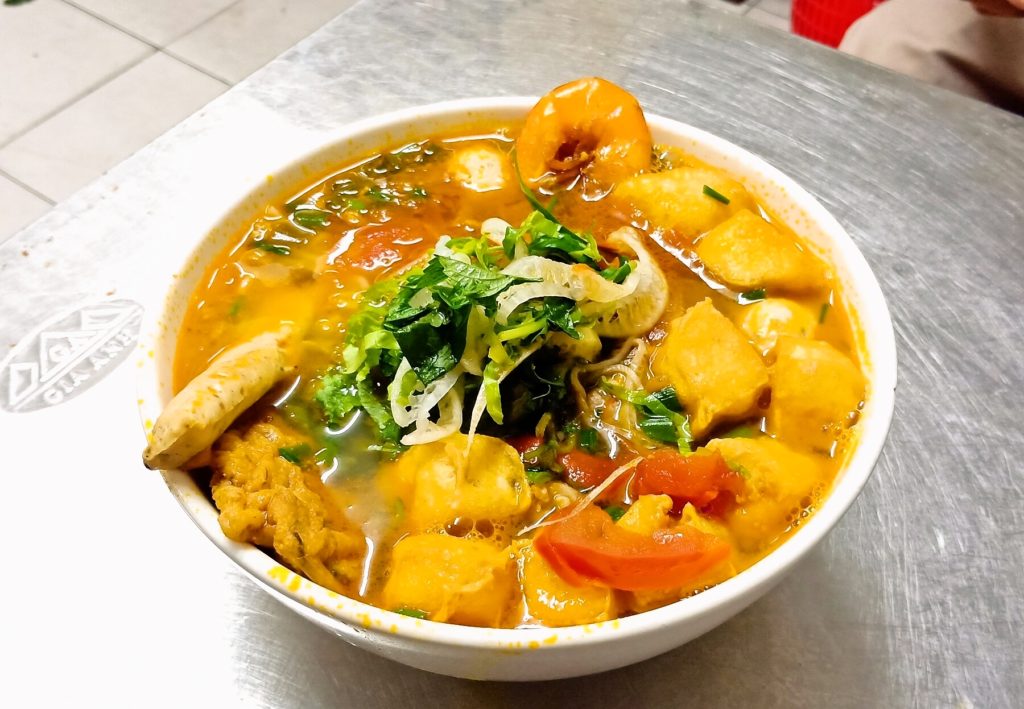 【2020年】ブンジウの名店5選 ｜トマトの酸味を効かせたスープがクセになる麺料理#ベトナム料理 #ローカルフード100選#ハノイ市 ...