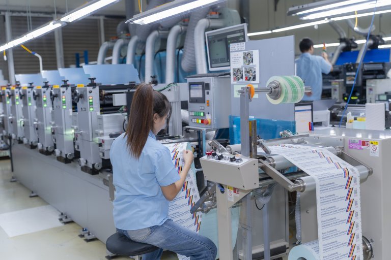 日本貿易振興機構（ジェトロ）ハノイ事務所長の挨拶|調達＆ビジネスガイドブック2025 | Vetter | ベトナム在住日本人向けメディア